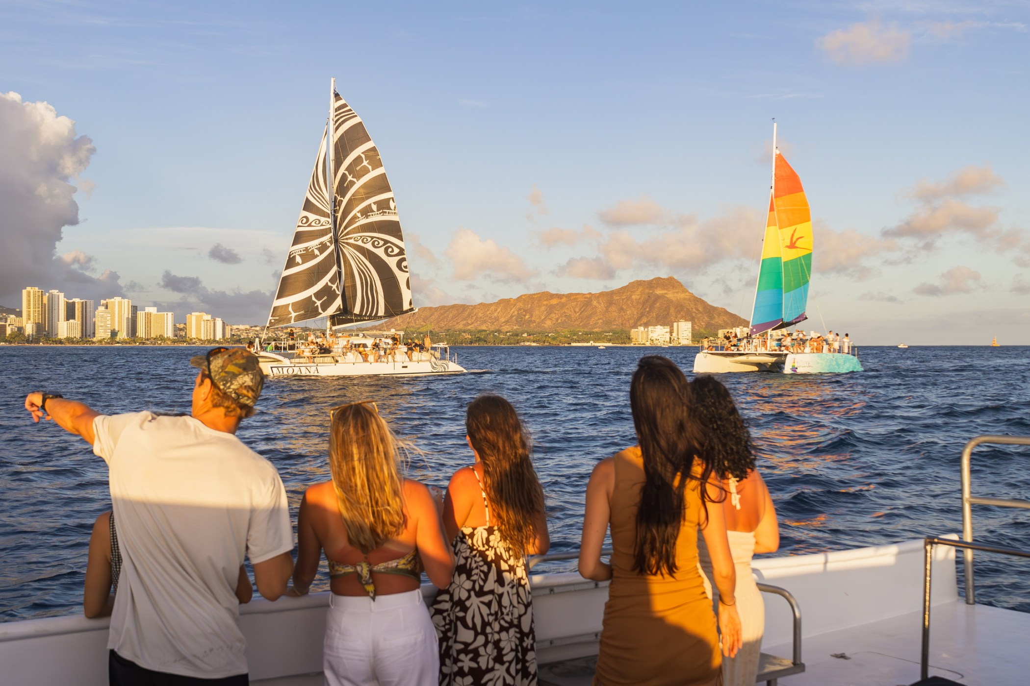 Waikiki Sunset Sailing Tour in Oahu, HI | Moana Sailing Company